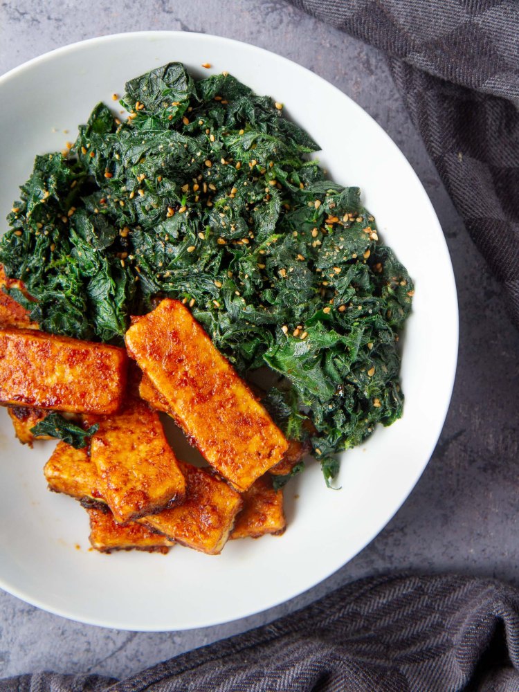 Tofu poêlé au gingembre et au tamari (ou sauce soja) – Brin de Sens